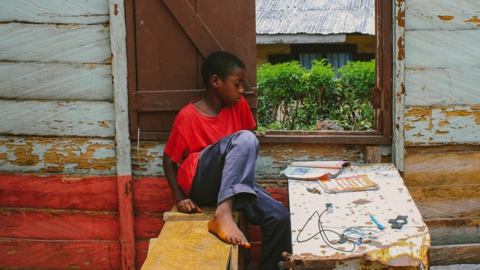 A importância de cuidar das crianças em um país com quase 70 mil ...