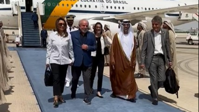 Lucio Vaz: Lula corta viagens internacionais e visita obras no país