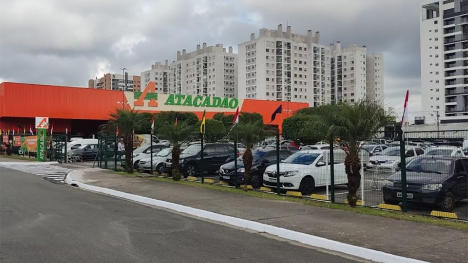 Atacadão inaugura duas novas unidades em Curitiba