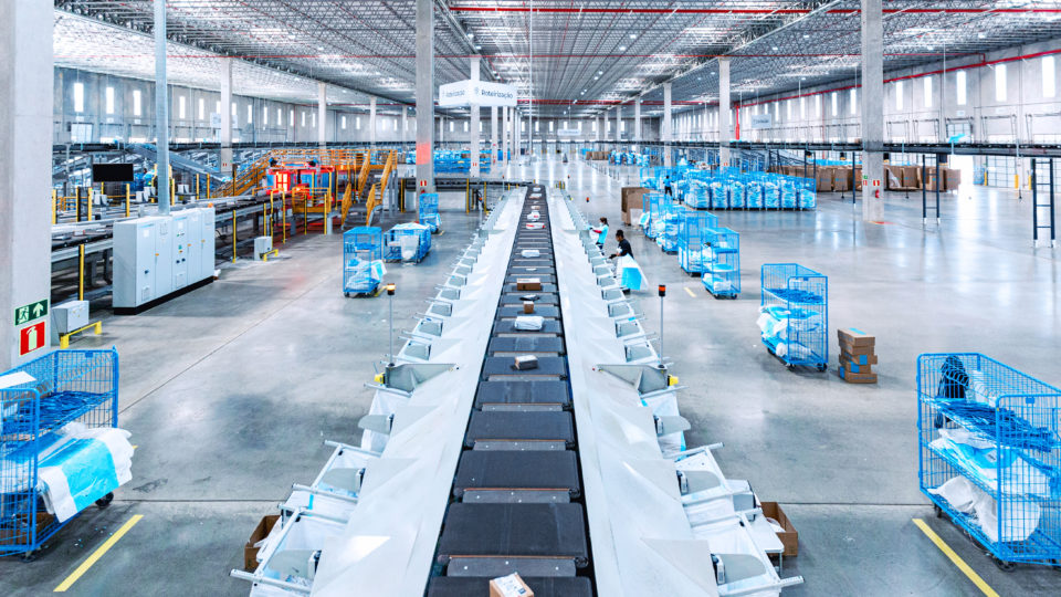 Loggi surge como alternativa aos Correios com o Loggi Fácil