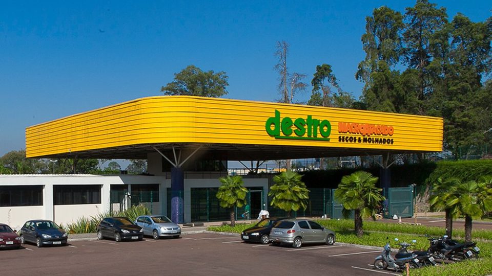 Destro MacroAtacado lidera ranking de faturamento no Paraná