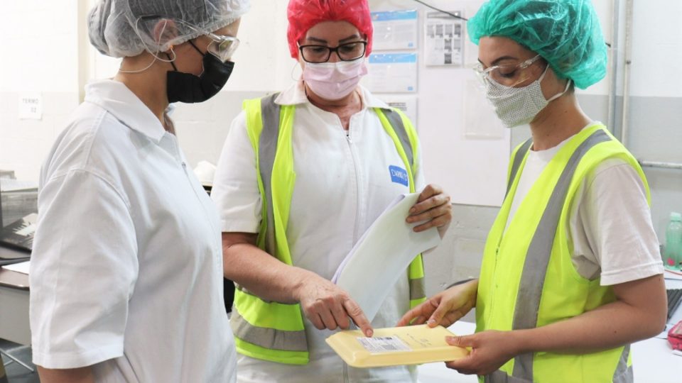 A cada minuto a Darnel Group evita que quase mil embalagens plásticas ...