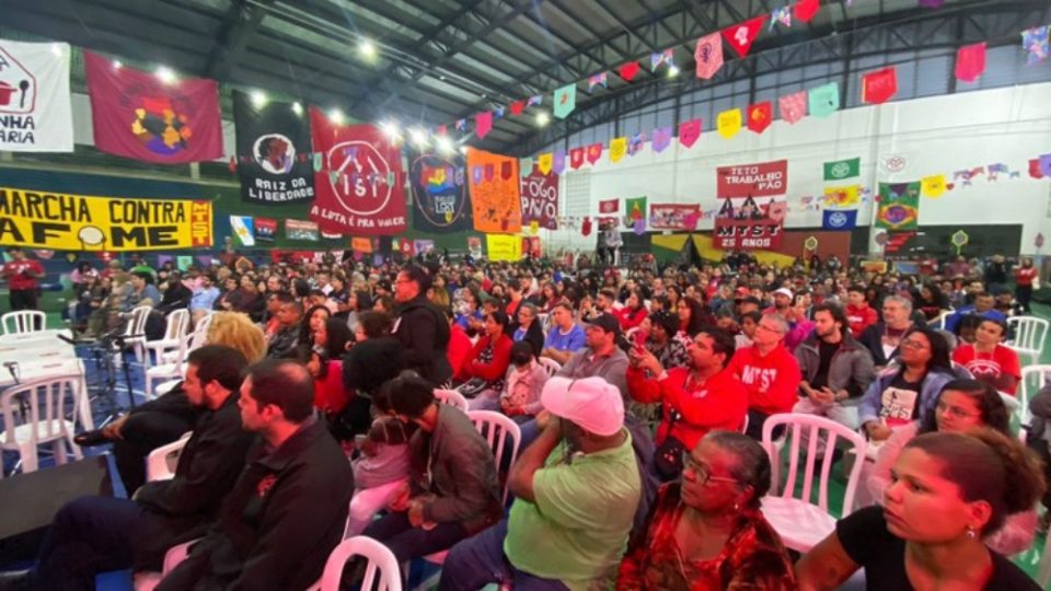 Ministro de Lula participa de evento do MTST em São Paulo