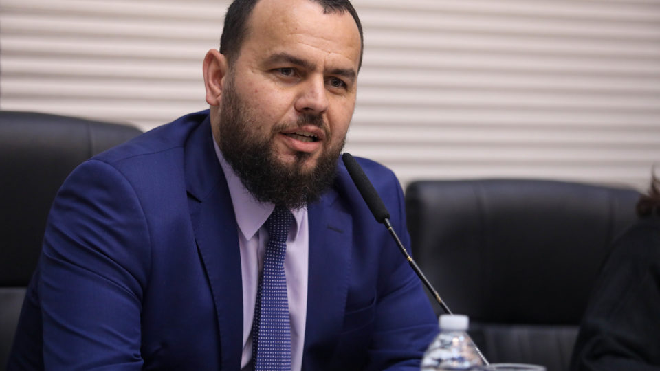 Deputado do PL presidirá CPI sobre tratamento de transição de gênero