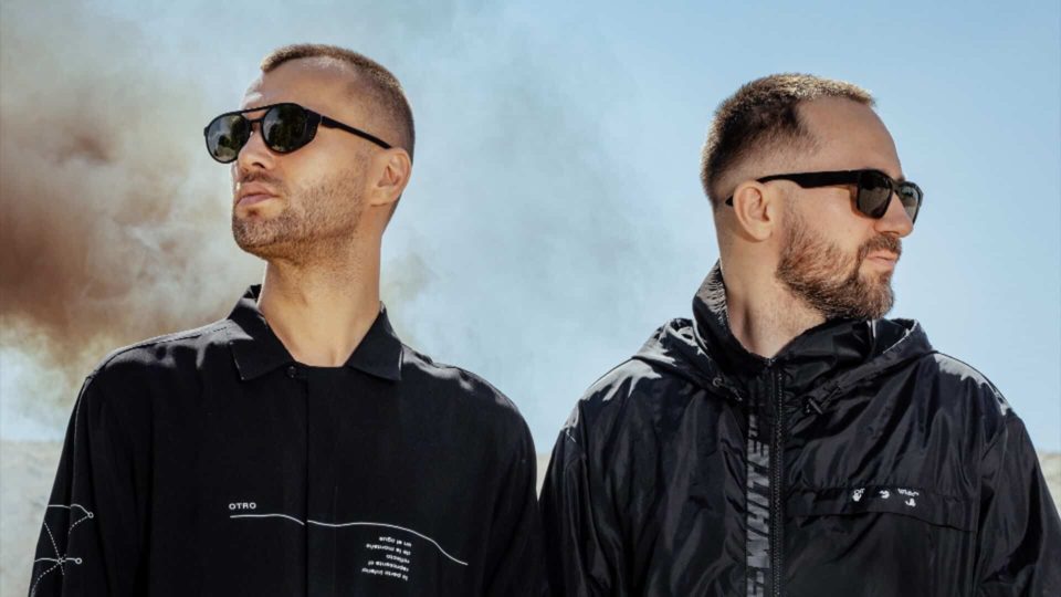 Atmosferas Cativantes e Energia Única: Entrevista Exclusiva com o Duo ...