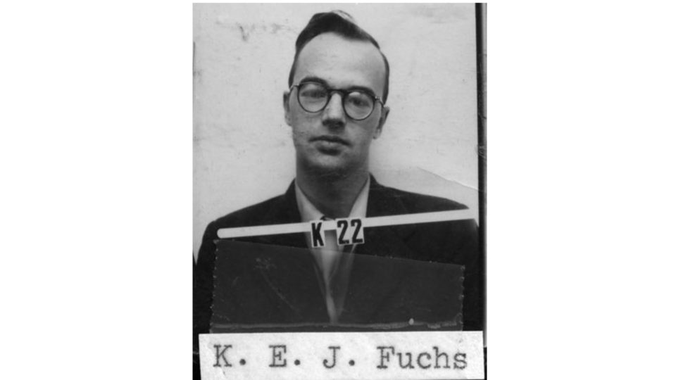 Klaus Fuchs, o espião que ajudou a URSS a construir a bomba atômica