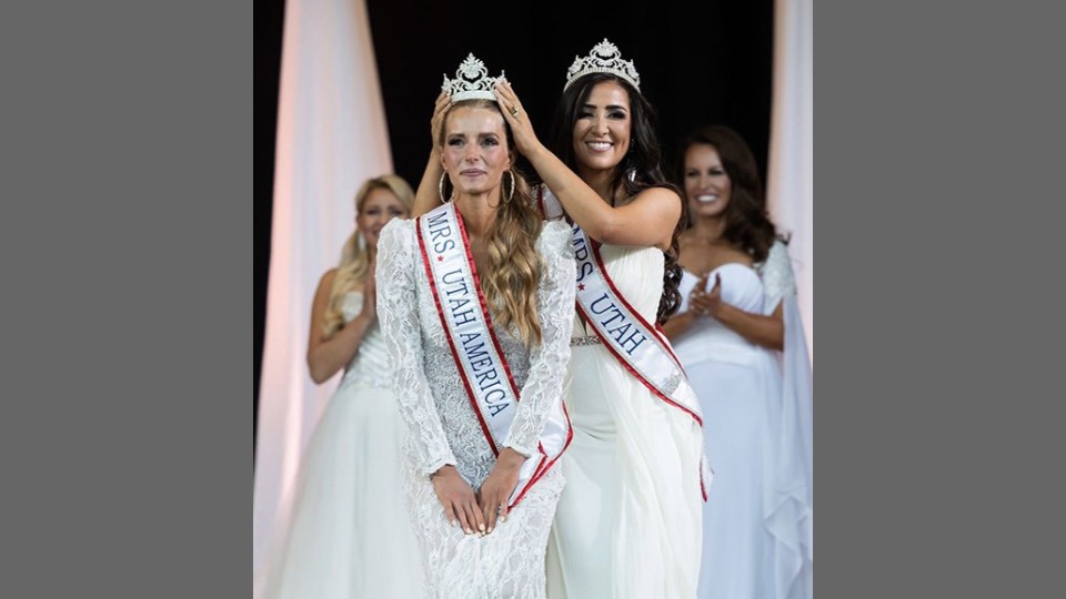 Quem é a miss americana que se diz "empoderada" por ter 7 filhos