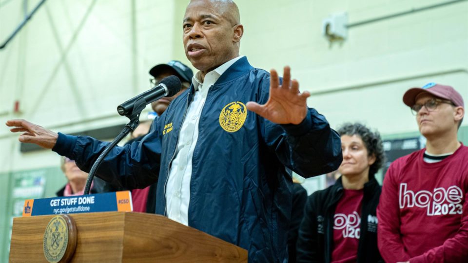 Prefeito afirma que imigração em massa “vai destruir Nova York”