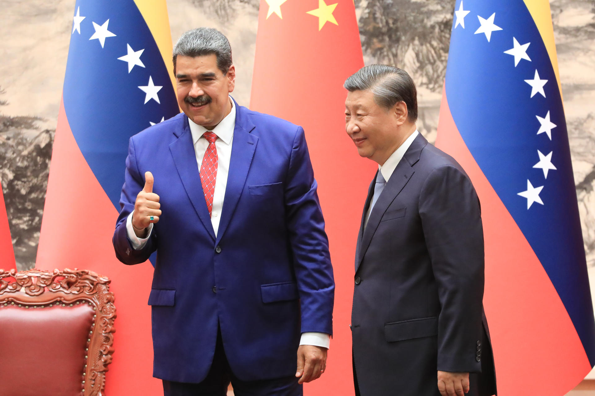 China "atualiza" suas relações diplomáticas e comerciais com a Venezuela
