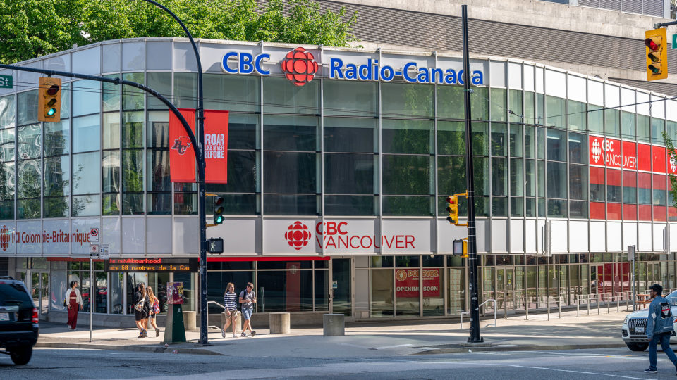 Canadá: executivo de TV pública exige evitar “terrorista” para o Hamas