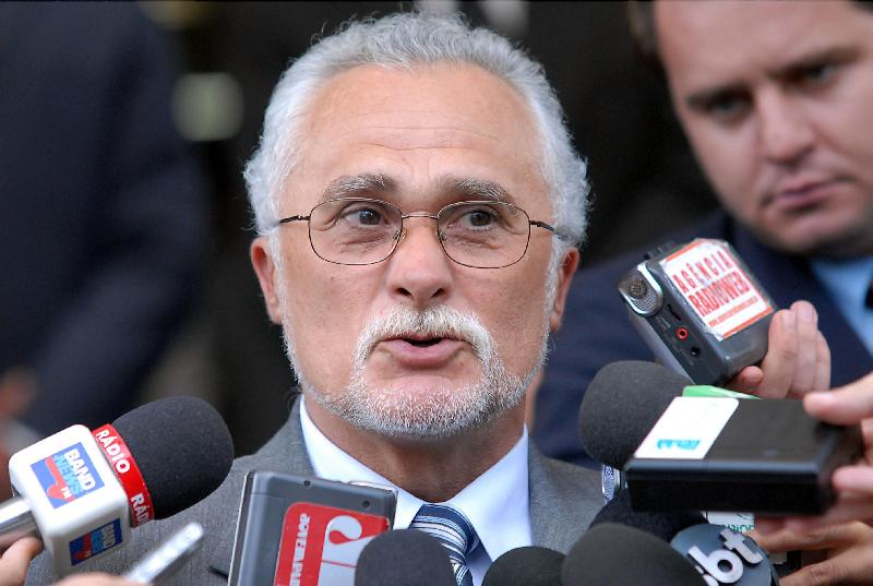 José Genoino diz que ataque de Hamas a Israel é “direito à resistência”