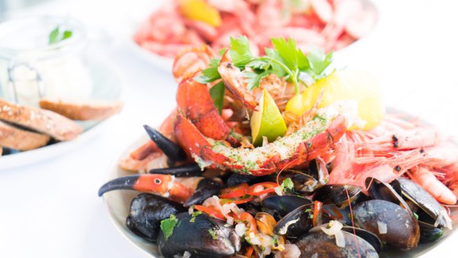 O que são frutos-do-mar: descubra quais são e conheça pratos deliciosos