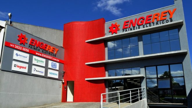 Empresa curitibana traz tecnologia francesa em painéis inteligentes