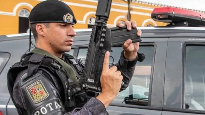 Polícia troca tiros e mata dois criminosos em Santos em ação para achar ...