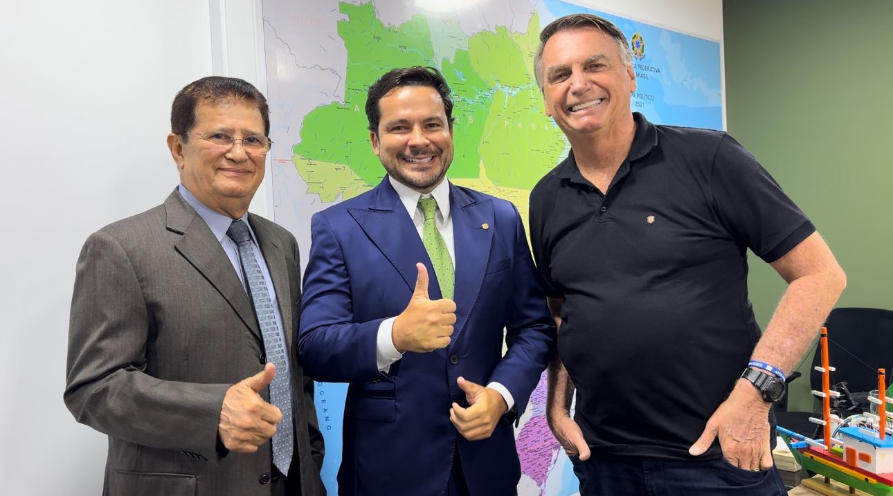 Bolsonaro oficializa apoio ao Capitão Alberto Neto para a prefeitura de ...