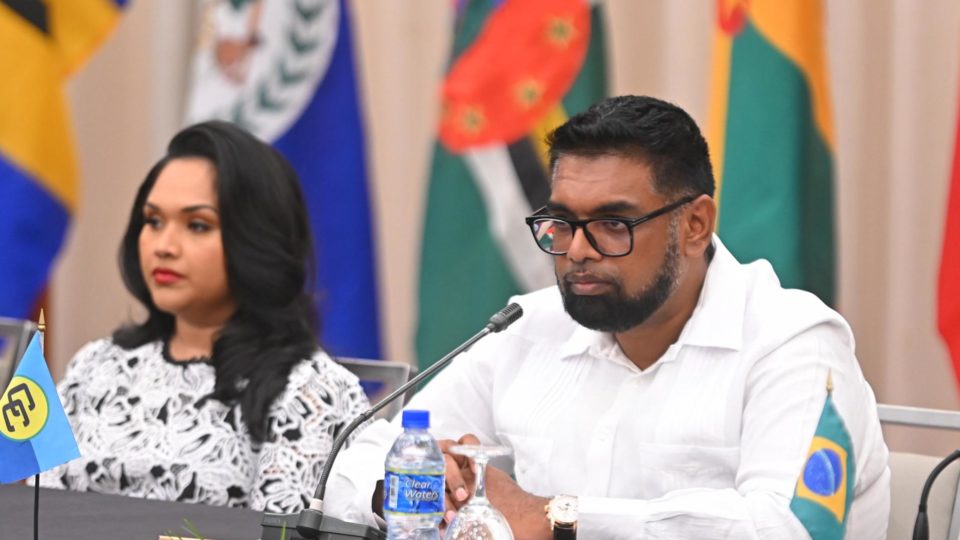 Guiana enfatiza compromisso com "solução pacífica" para o Essequibo