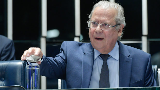 José Dirceu diz que decidirá sobre candidatura em 2026 após consultar Lula