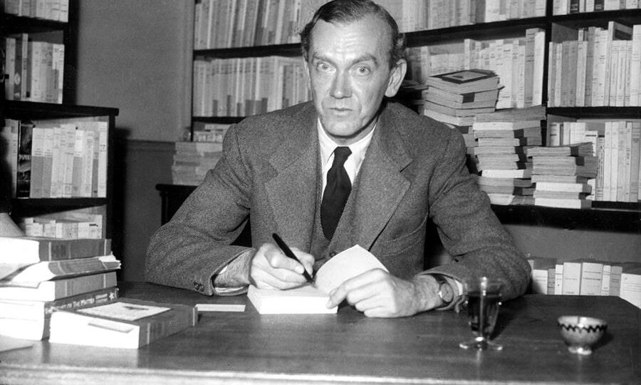 Em conflito com a fé, Graham Greene escreveu O Poder e a Glória
