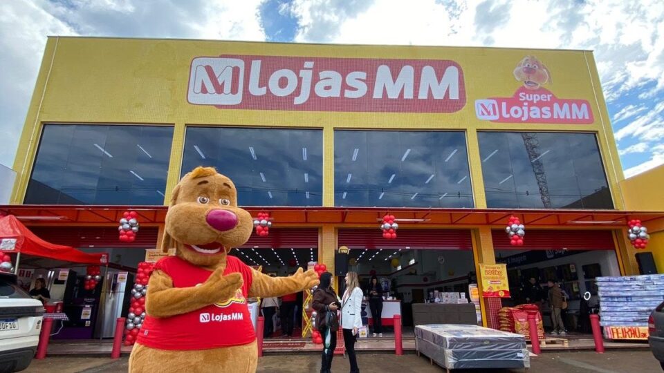 Lojas MM reestrutura e reinaugura três filiais paranaenses