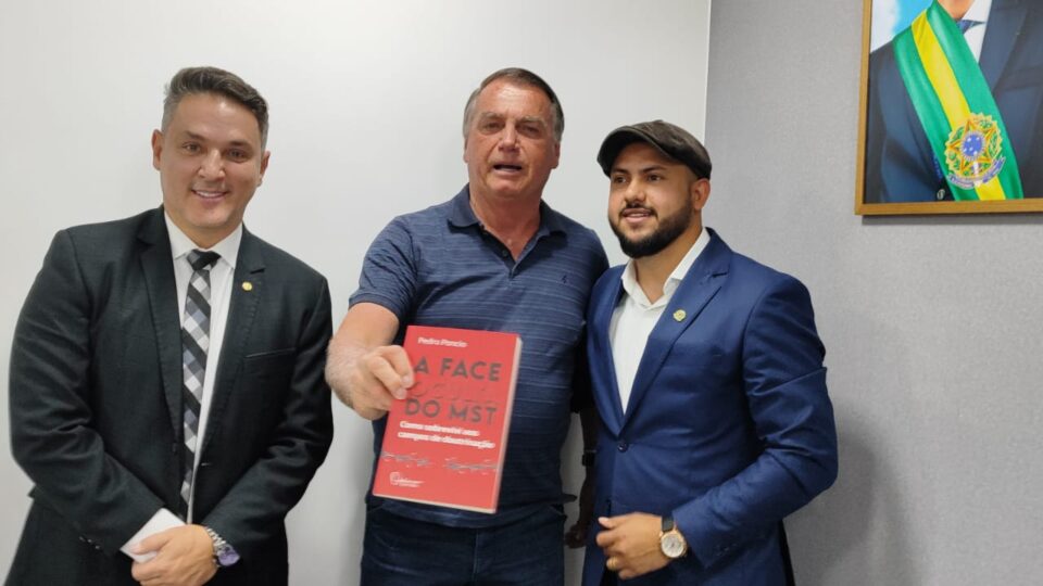 Bolsonaro recebe Pedro Pôncio, ex-MST