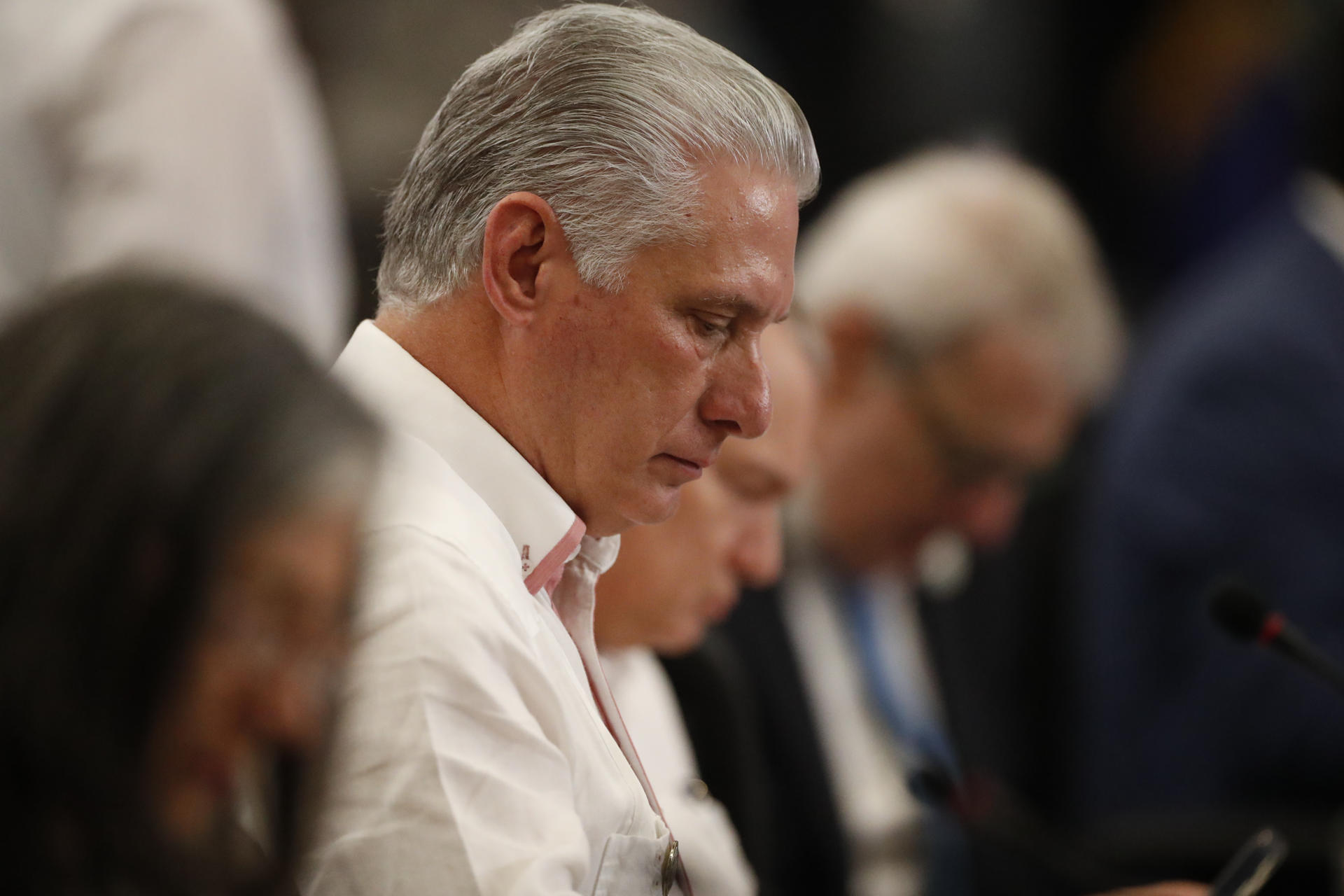 Pobreza extrema atinge 89% da população em Cuba