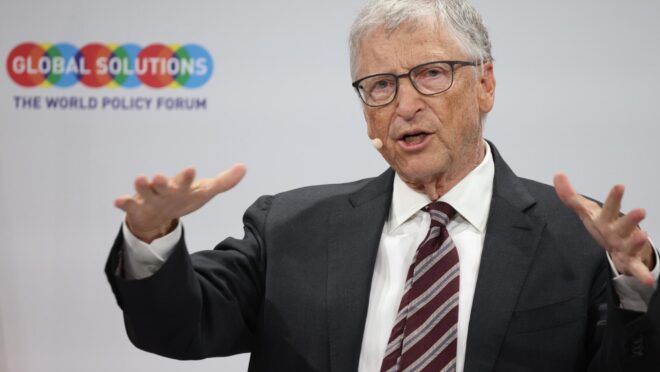 Bill Gates apoia "secretamente" candidatura de Kamala nos EUA