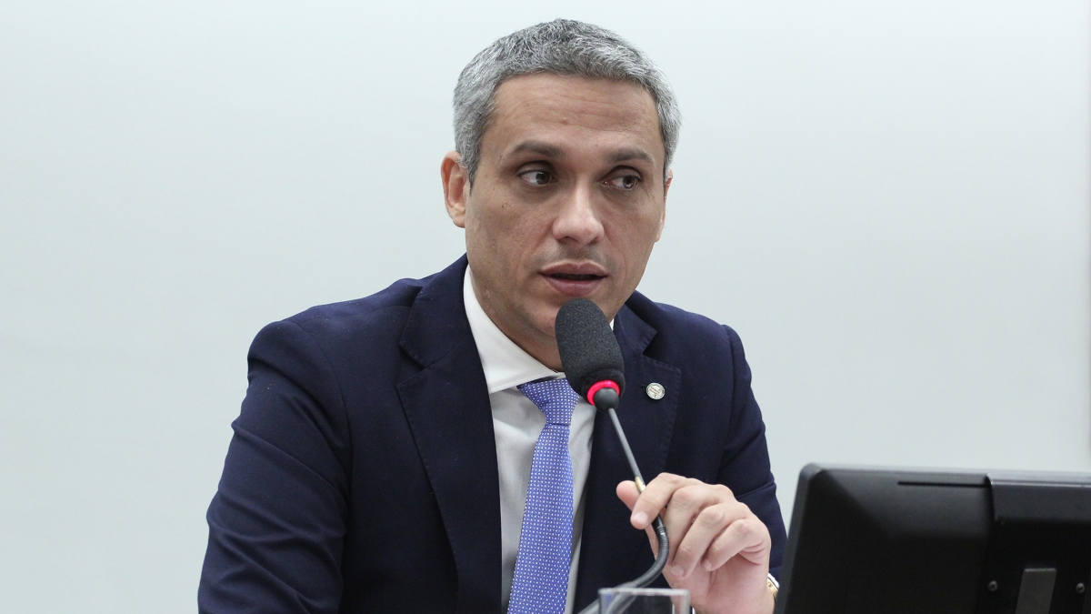 Gayer teria usado cota parlamentar para pagar por “atividades privadas ...