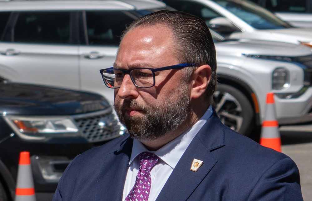 Jason Miller, conselheiro de Trump, foi alvo de Moraes