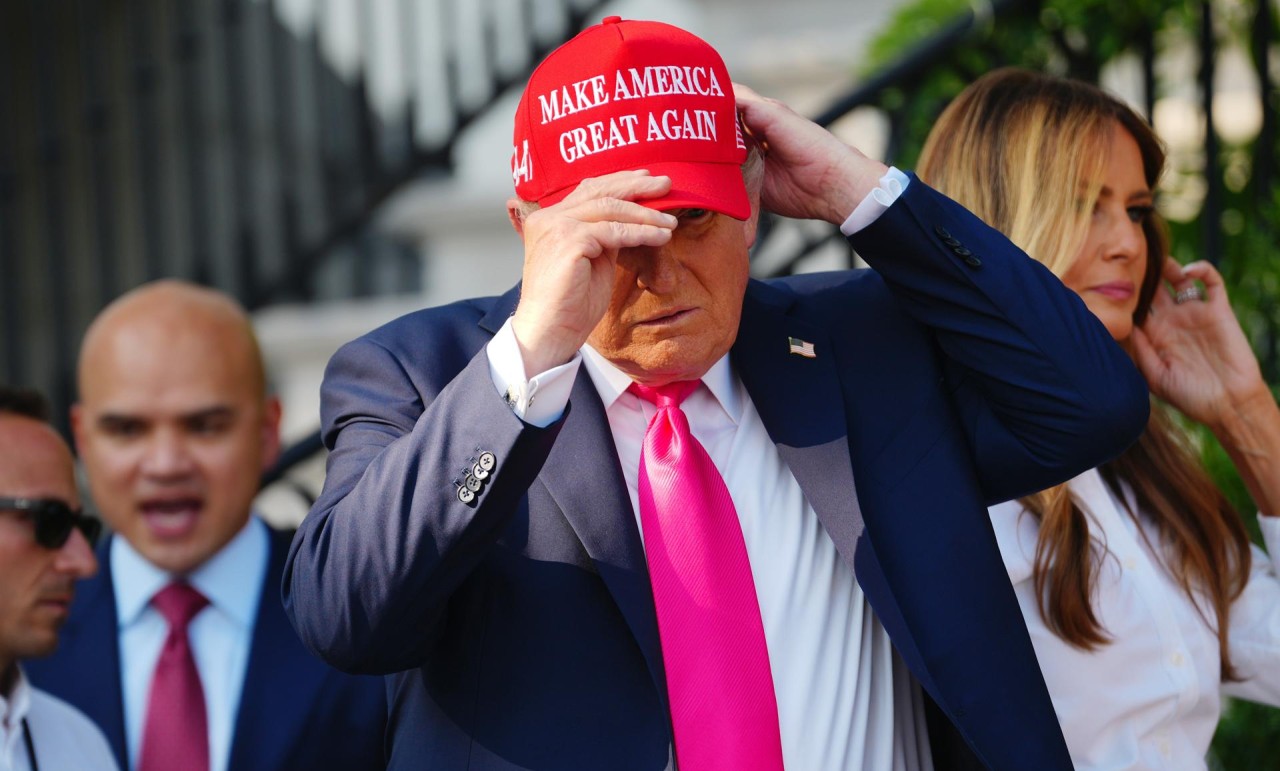 Trump celebra tarifas: "estão tornando os EUA ricos de novo"