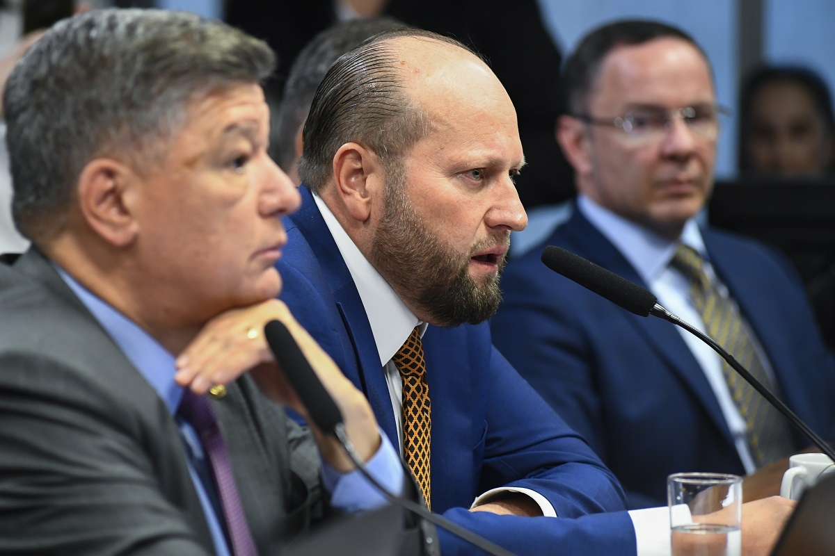 CPMI do INSS aprova pedido de prisão de Nelson Wilians