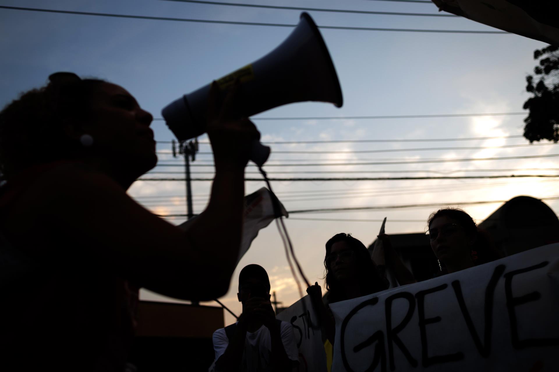 Greve da USP vira palanque contra reeleição de Tarcísio de Freitas