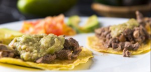 Receita de tacos de filé mignon com guacamole