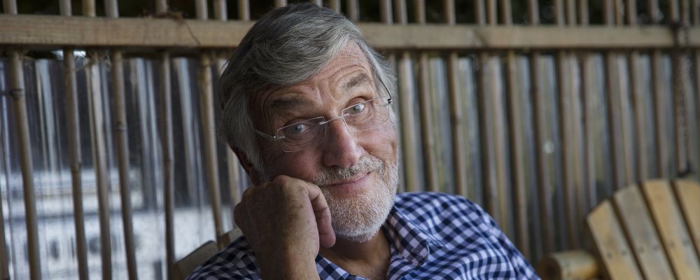 Chef Graham Kerr acredita que uma refeição só pode ter 60 g de carne