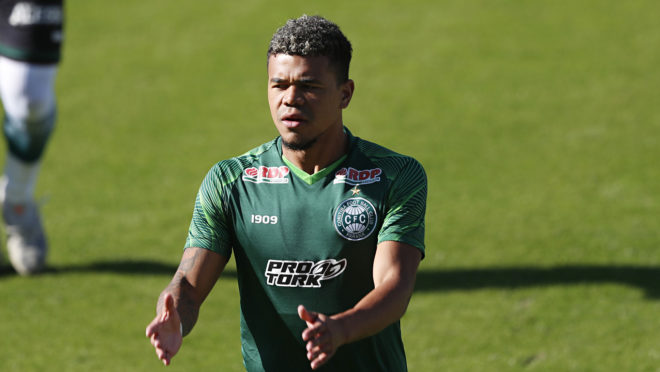 Coritiba Rescinde Contratos De Yan Sasse E Wellissol