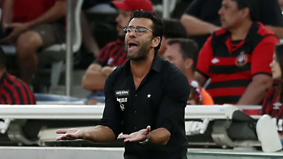 Auguato Mafuz: Alberto Valentim e o conto de As Mil e Uma Noites