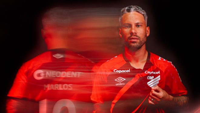 Athletico confirma contratação de Marlos, que assume a camisa 10