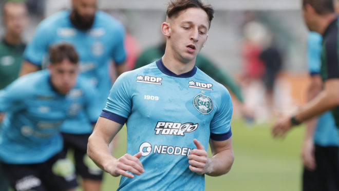 Galarza avalia derrotas fora de casa: "No Couto você sente a torcida"