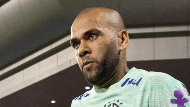 Daniel Alves preso: veja os equívocos da defesa do jogador