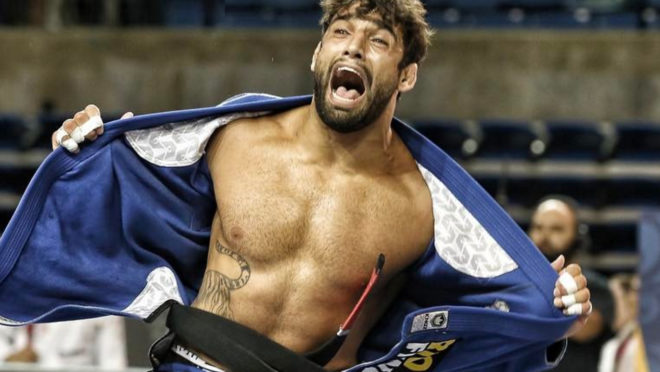 Mãe de Leandro Lo funda instituto com ajuda de amigos e fãs do lutador