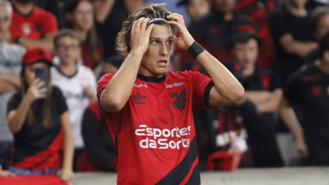 Canobbio ganha nova chance e fala em recuperar posição no Athletico