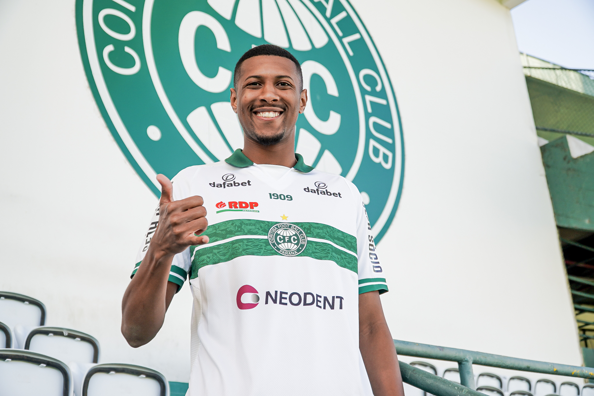 Coritiba registra pacotão de reforços no último dia de janela