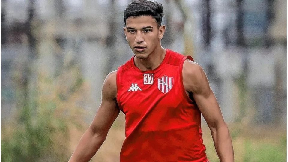 Athletico negocia com lateral-esquerdo argentino do Unión Santa Fé