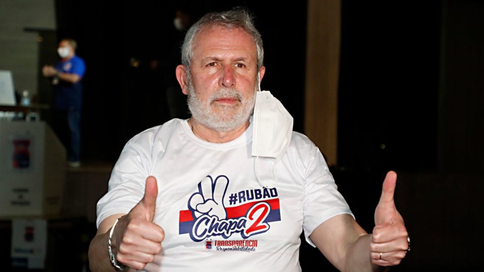 Após provar incompetência, Rubão revela nova qualidade: a covardia