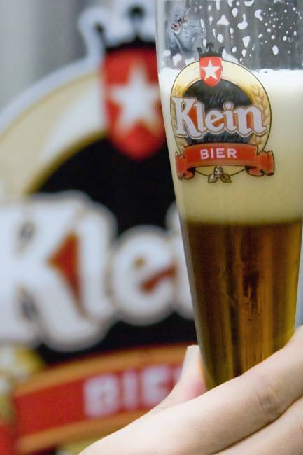 Klein Bier prepara lançamento de cerveja em garrafa