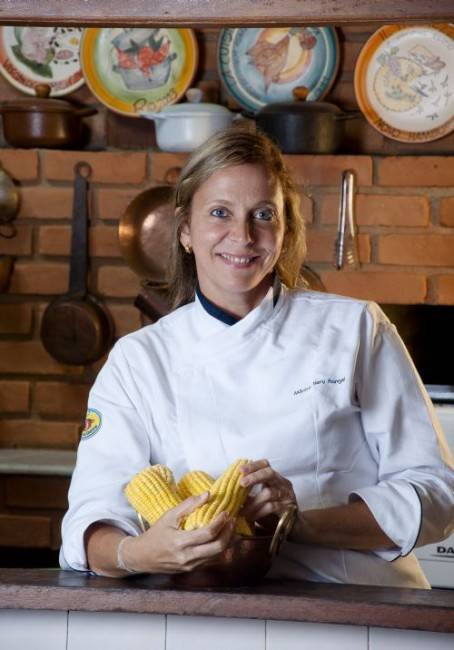 Mônica Rangel, fiel à essência mineira