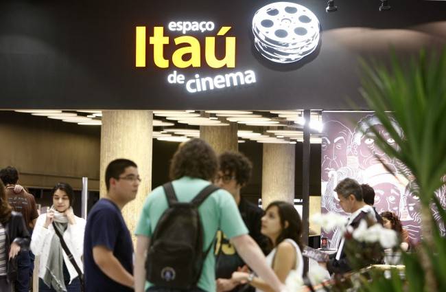 Cinema na sala VIP, a experiência
