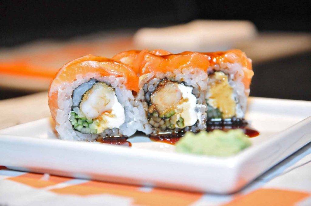 King Temaki amplia e renova espaço, oferecendo novos sabores