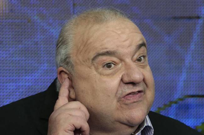 Rafael Greca transforma a democracia de Curitiba numa ópera-bufa