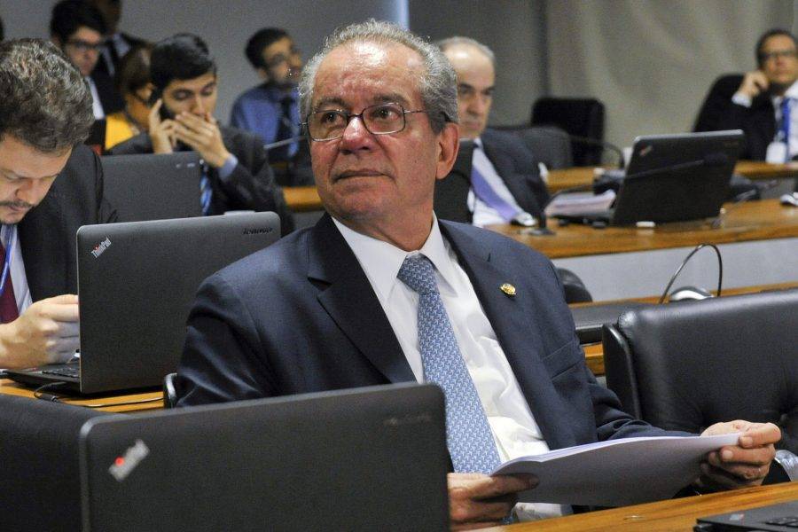 Prévia no PSDB “não é impossível, mas é improvável”, diz José Aníbal