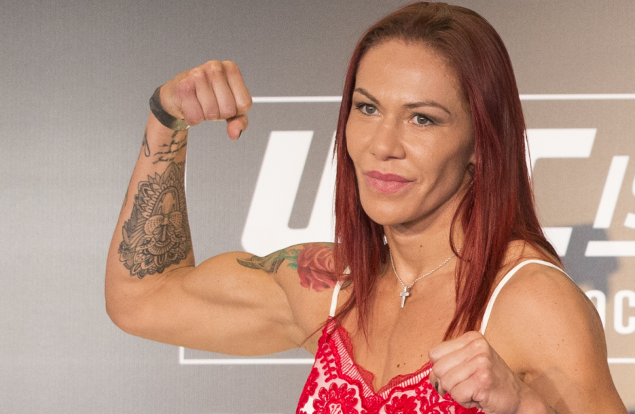 Enquanto aguarda o UFC, Cris Cyborg promove próprio evento de MMA